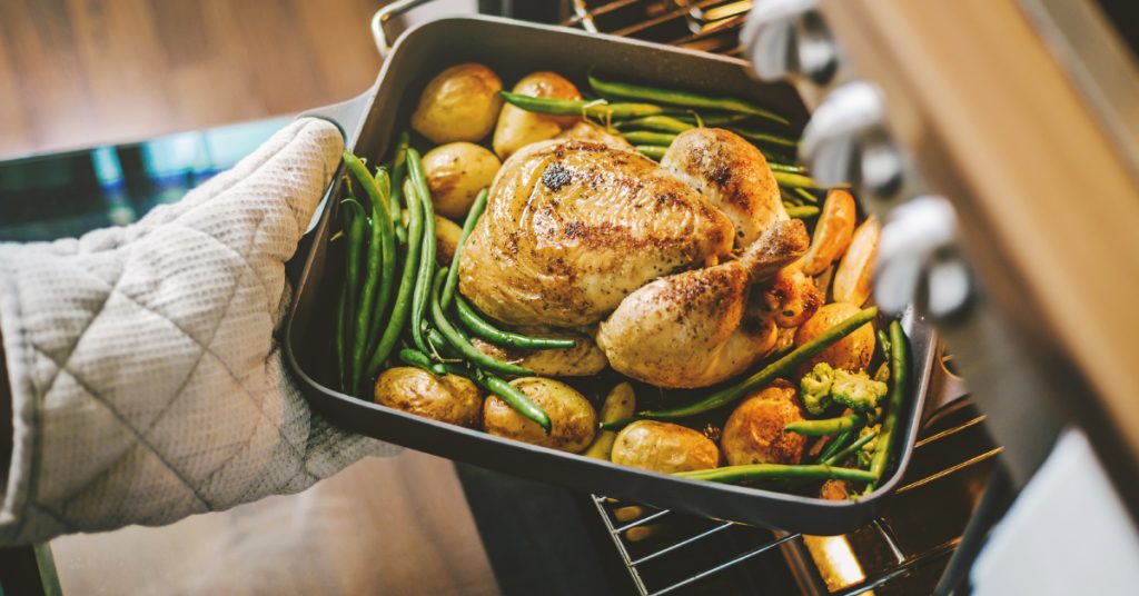 Preventing Common Thanksgiving Injuries | Physicians Premier ER